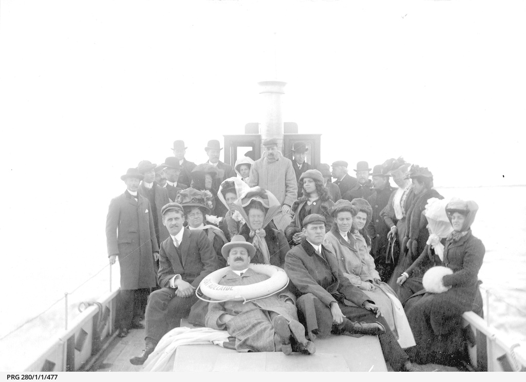 Guests of the President of the Marine Board, Arthur Searcy, at Outer ...
