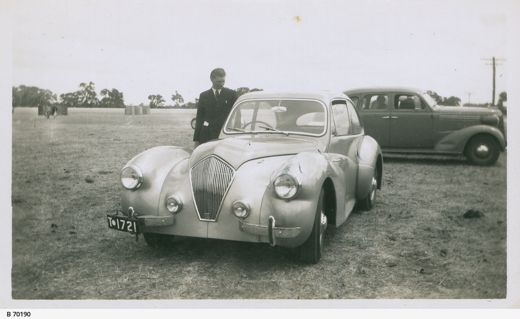 Healey Elliot Saloon • Photograph • State Library of South Australia
