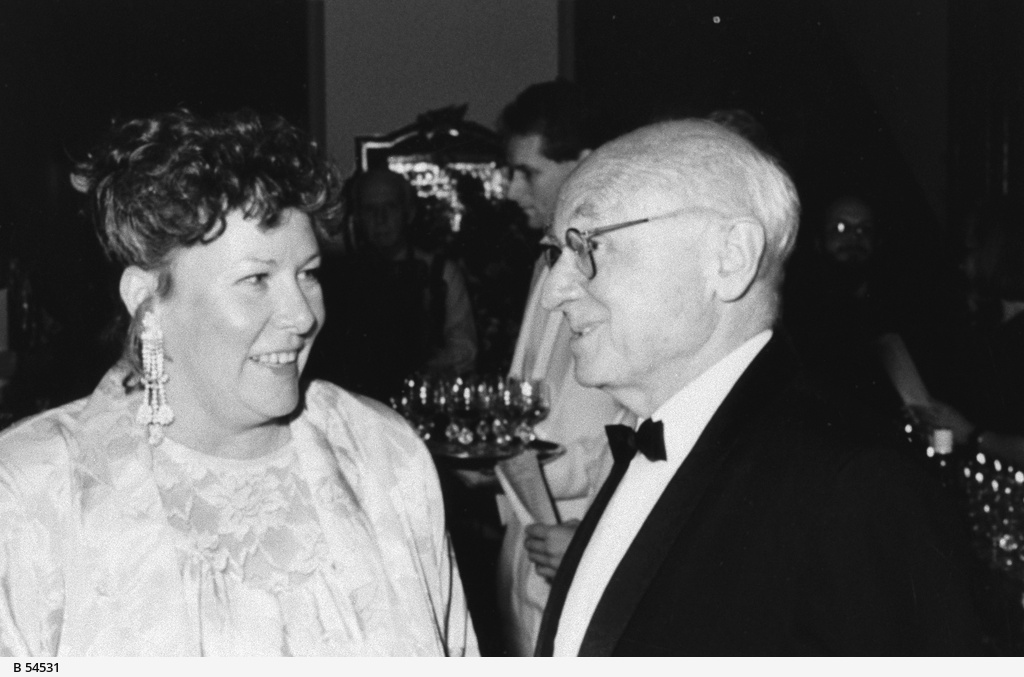 Celebratory dinner in the Mortlock Library • Photograph • State Library ...