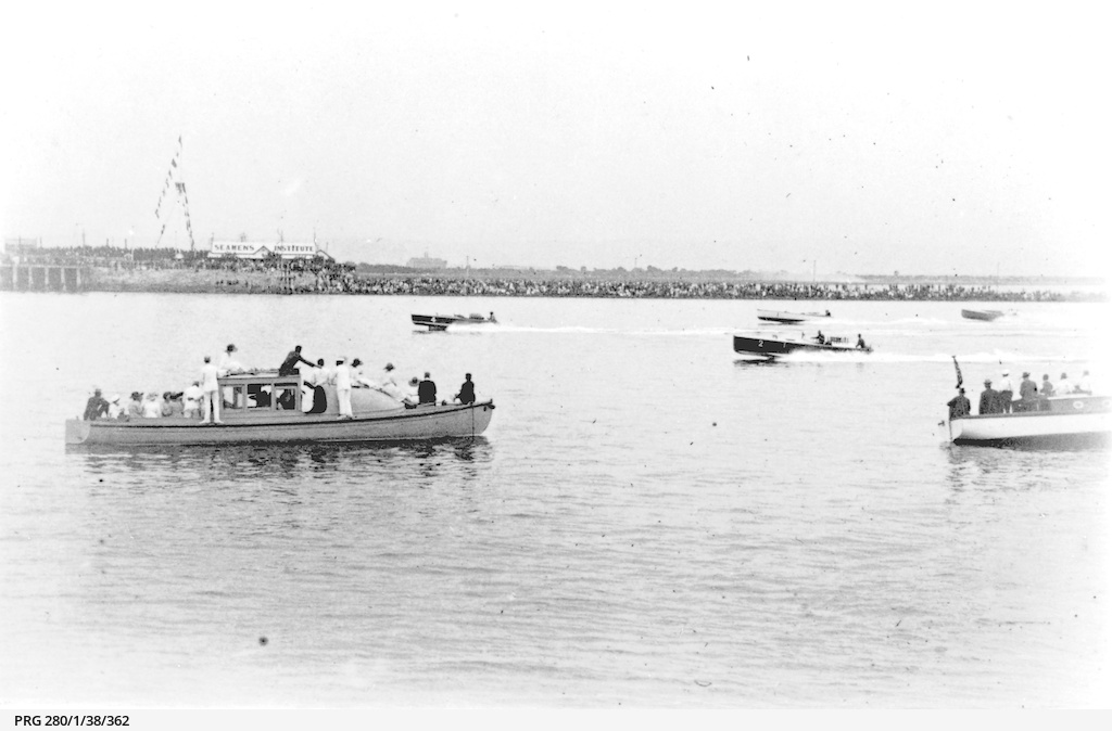 Speedboat racing at Outer Harbor • Photograph • State Library of South ...